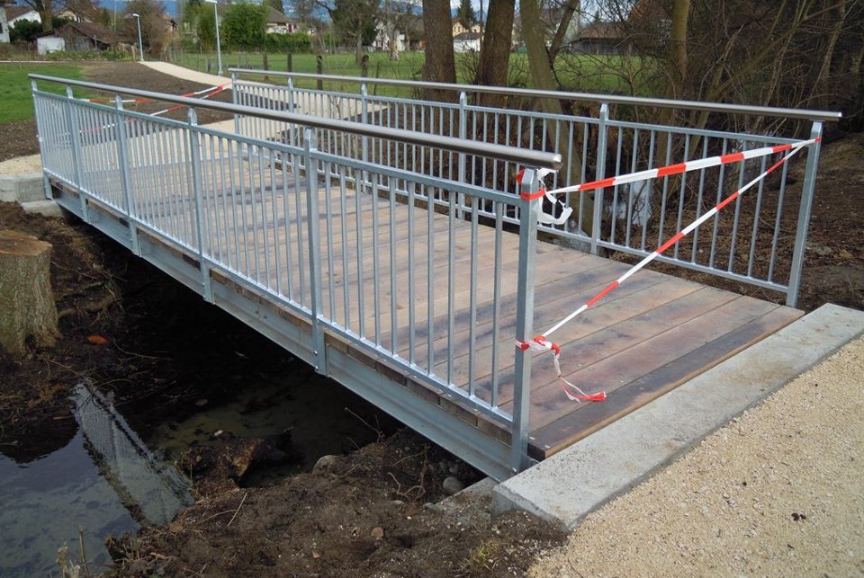 Recherswil: Fussweg über den Widlibach | Emch+Berger